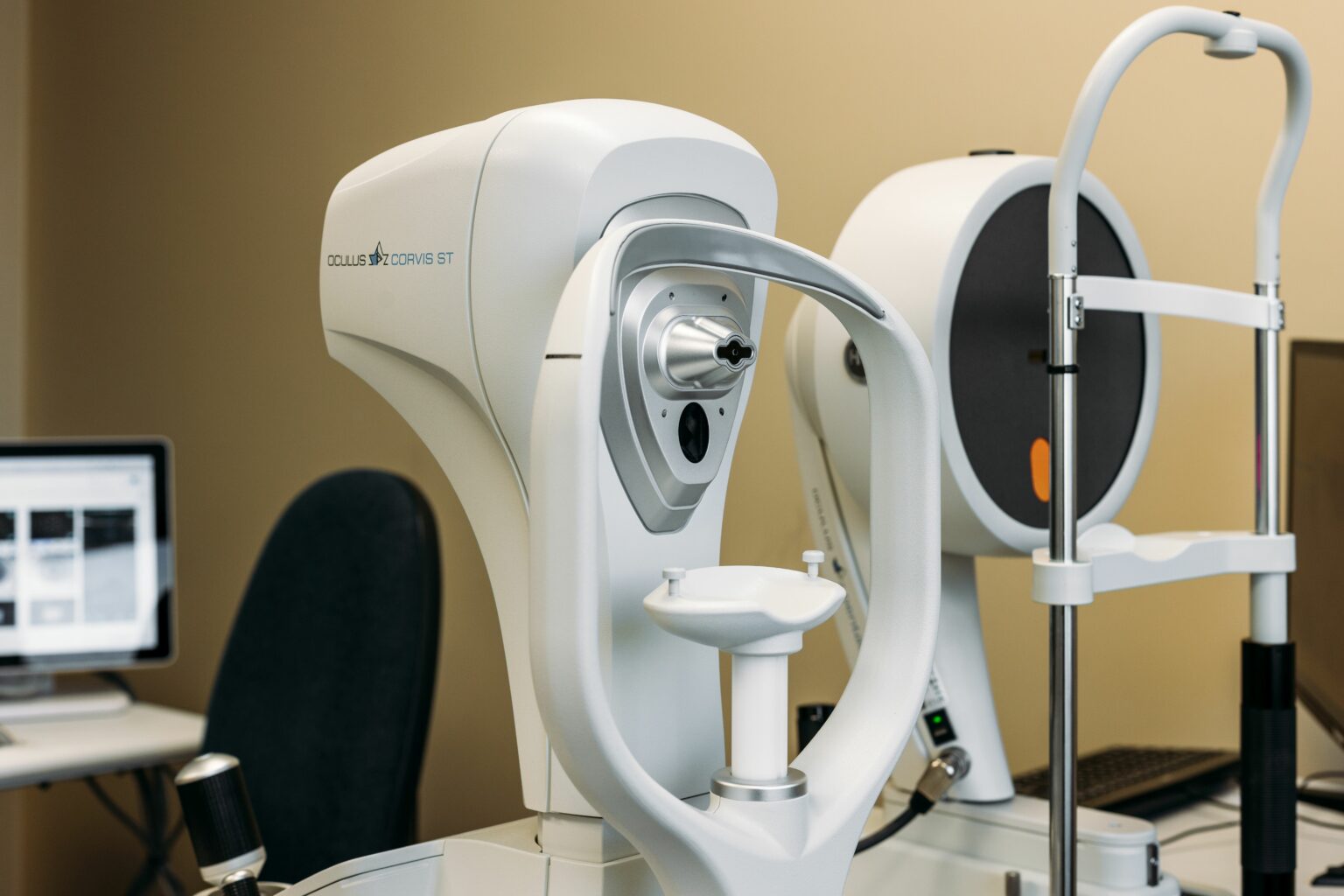 Dr Andrew Logans Innovation Achievements - We Fix Eyes